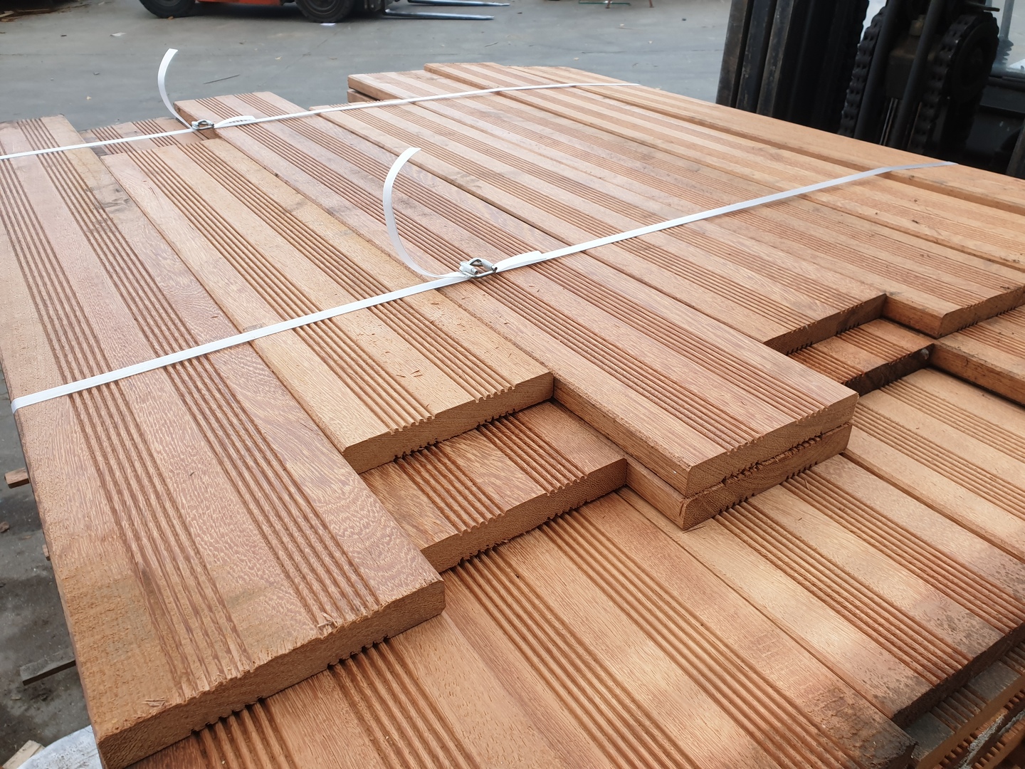 GELE KABBES : 21 x 140mm ( ruim 300 m1 )